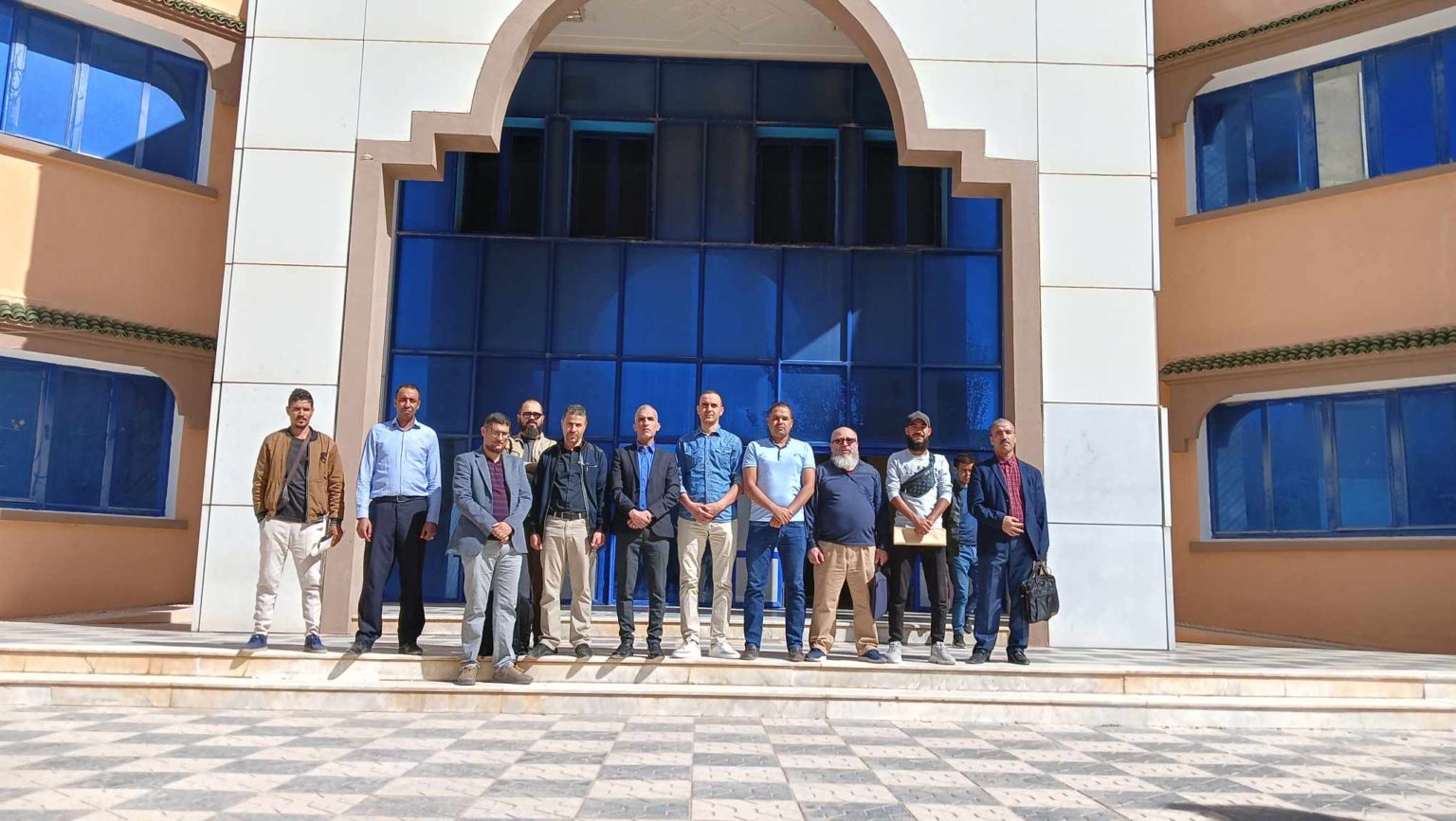 وقفة دقيقة صمت – Faculté des Sciences Exactes et Informatique